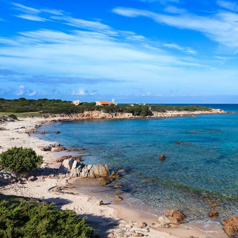 The beaches around Camping Saragosa in Vignola Mare